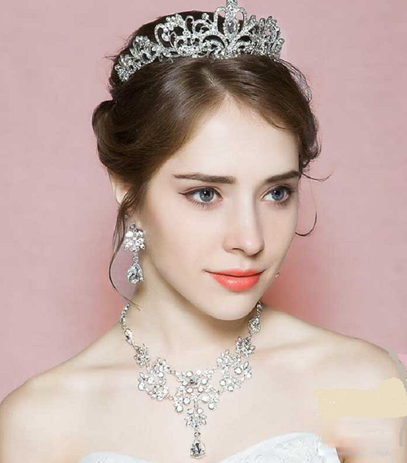 Gorgeous Antique Inspired Crystal Bridal Tiara – La Bella Bridal ...